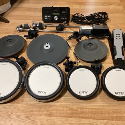 Yamaha Electronic Drum Bundle - Pads/Cymbals/Module | Reverb