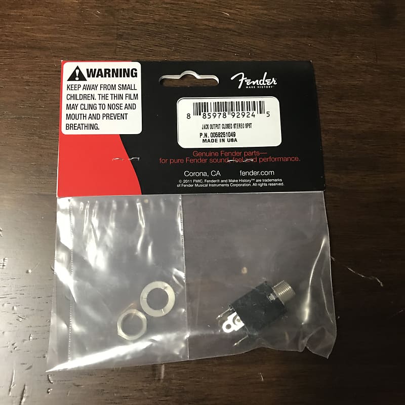 Fender 1/4" Closed Stereo Guitar Output Jack, SPST | Reverb