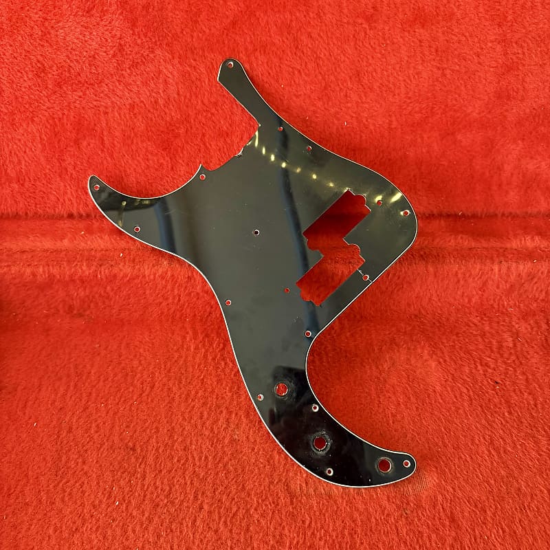 LEFTY! -Fender Precision bass pickguard 1970’s - BWB left | Reverb