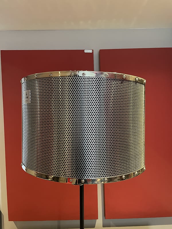 Devine RF-10 Microphone Reflection Filter | Reverb UK