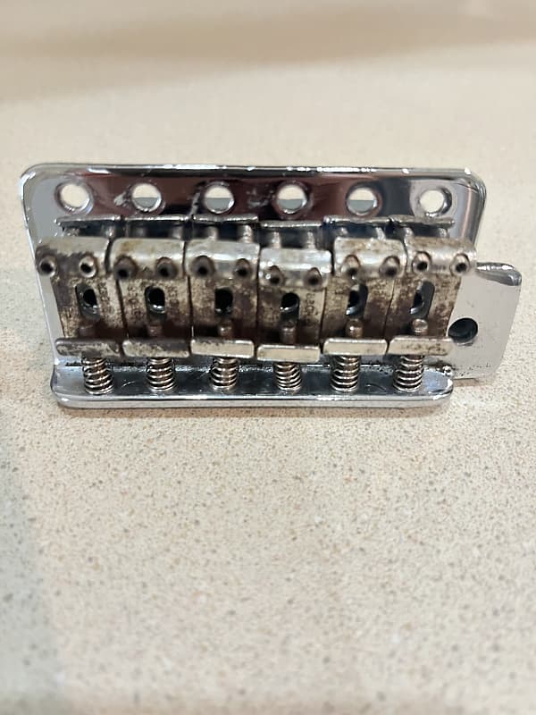 Fender Stratocaster Tremolo Bridge - Chrome | Reverb
