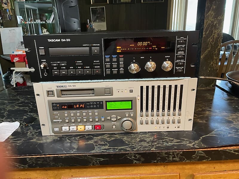 TASCAM DA-98 8CH recorder 1998 Beige | Reverb