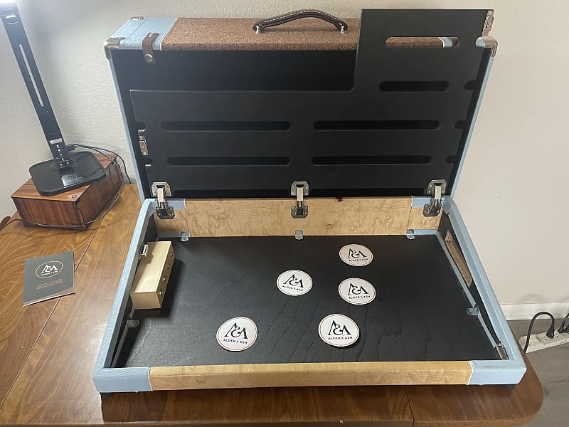 28 x 16 QUILTED Maple Multi Level Pedalboard (Alder & Ash) | Reverb