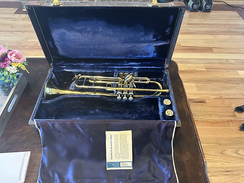 Vintage! Bach Stradivarius Model 37 Trumpet Brass/Silver | Reverb