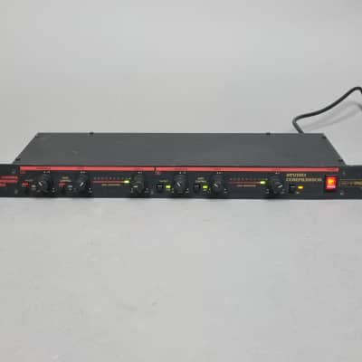 Behringer Studio series Easy control Compressor/Limiter | Reverb