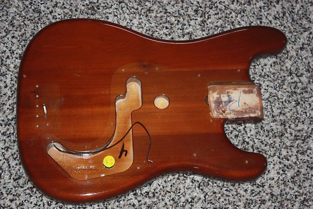 Fender Bullet Bass Deluxe 1982 1981 1983 body original | Reverb UK