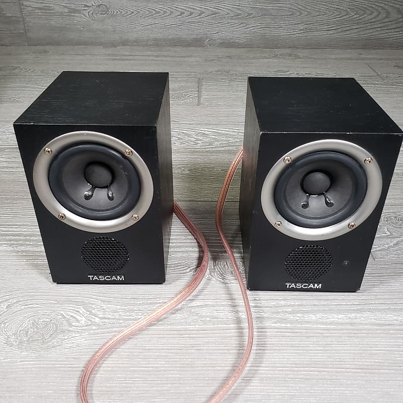 TASCAM VL-M3 Studio Monitors | Reverb