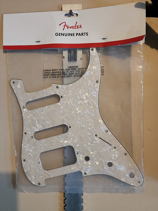 Fender Pickguard Pearloid | Reverb
