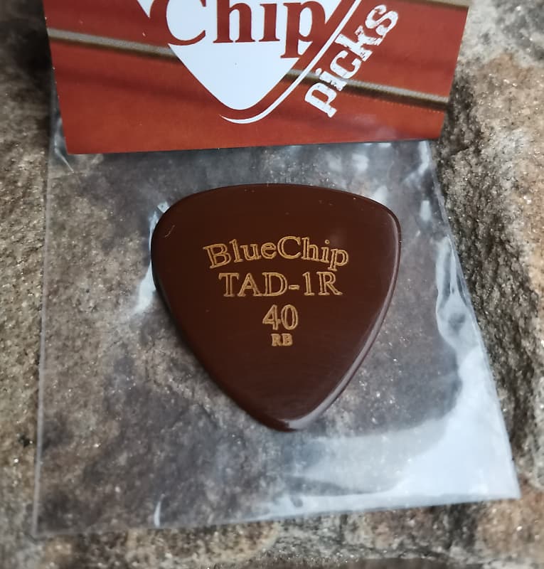 Blue Chip TP-1R-40 RB, triangle pick, 1 round corner, round | Reverb