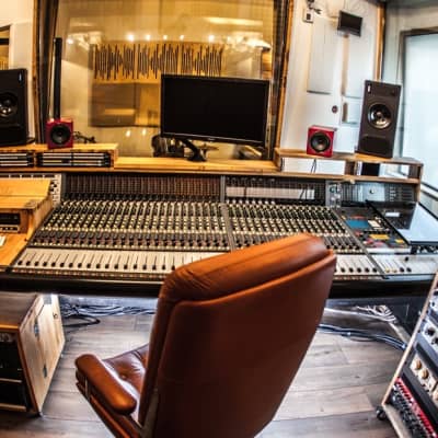 Neve 8248 console | Reverb