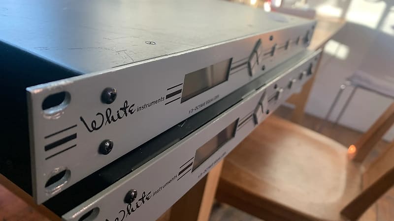 White Instruments Model 4700 Pair | Reverb