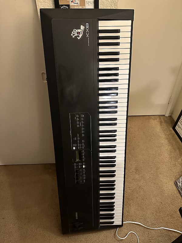 Yamaha KX8 Fully Weighted 88 MIDI CONTROLLER | Reverb