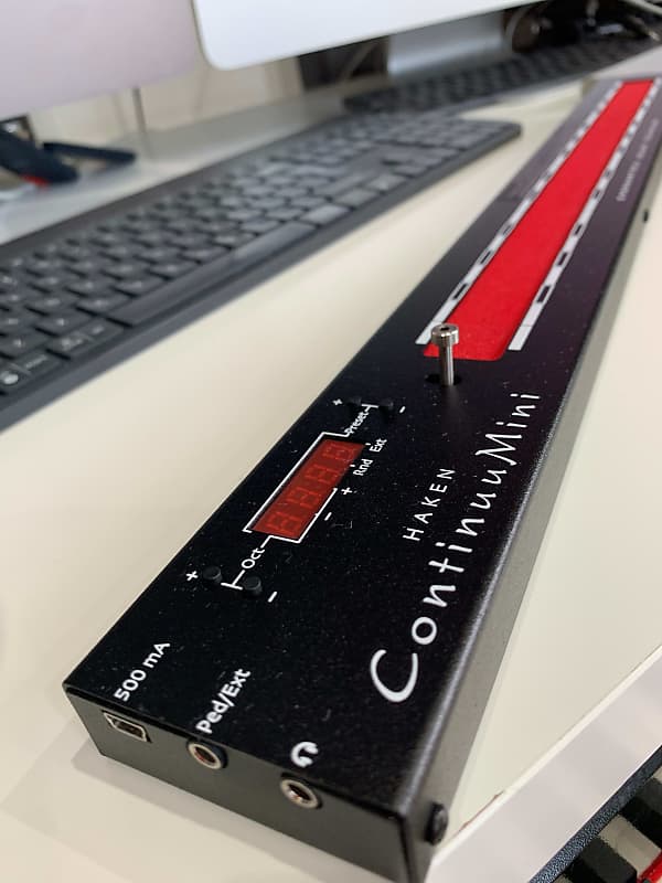 Haken Continuumini 2022 - Black/Red | Reverb