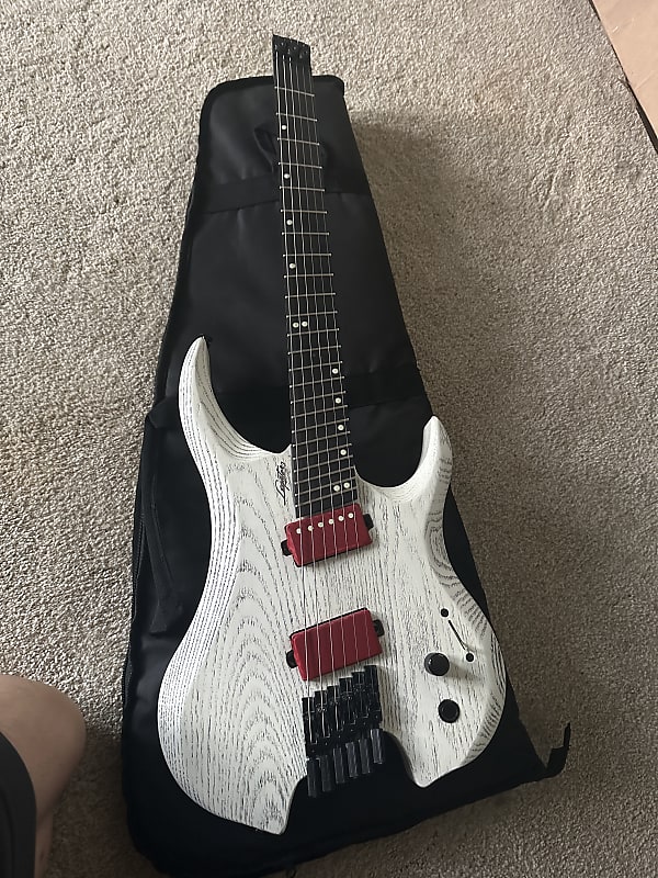 Legator Ghost Multiscale White EMG 85/66 | Reverb
