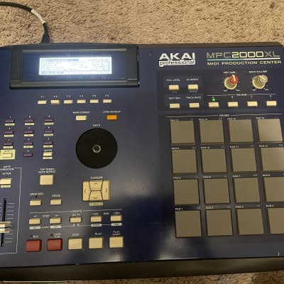 Akai MPC 2000 XL Limited Edition Blue | Reverb