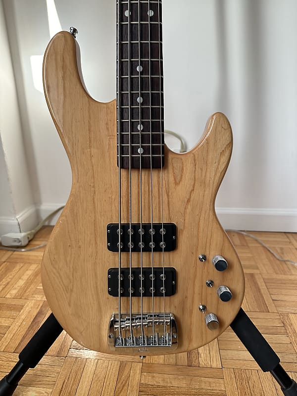 G&L L-2500 Natural USA | Reverb