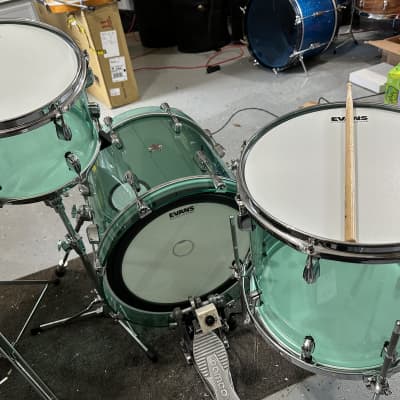 KLASH DRUMS Coke Bottle Green Acrylic Kit | Reverb