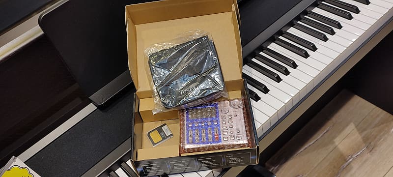 Korg Pandora PX4D Multi-Effect Processor | Reverb