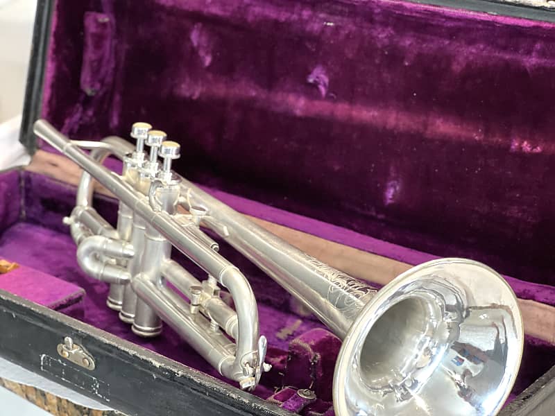 Attention Collectors: Stunning 1929 Holton Llewellyn Model Bb | Reverb