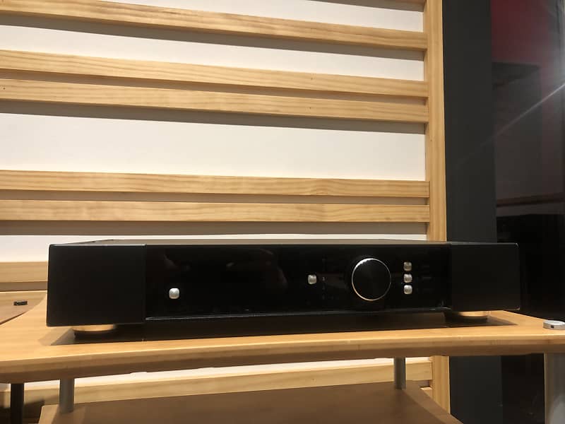Rega Elicit-R Integrated Amplifier (Floor Demo & Full | Reverb