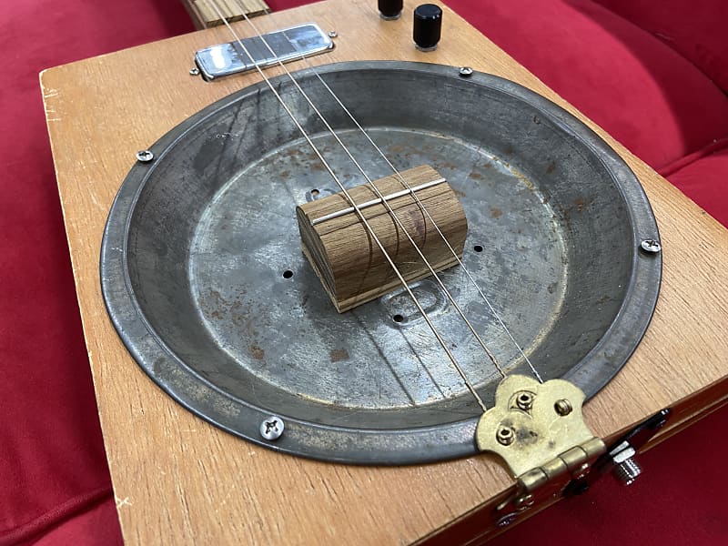 Unknown Cigar Box Resonator electric Guitar | Reverb