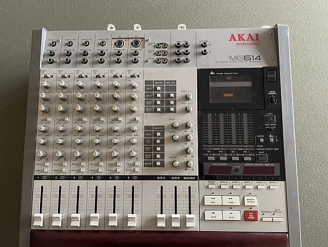 Akai Akai MG614 80-90"s Gray | Reverb