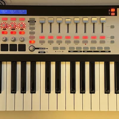 Novation Sl 25 mk2 Custom wood sides | Reverb