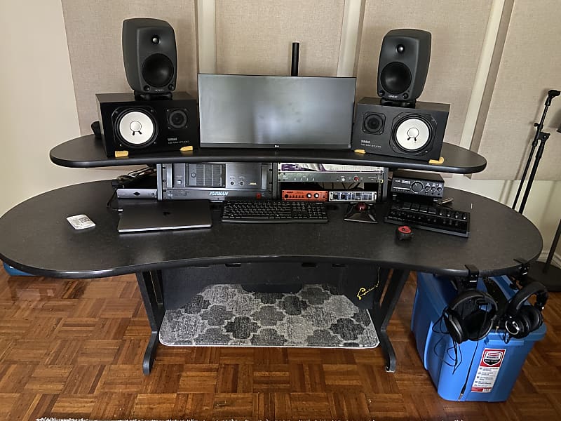 studio desk 8u 19” rack 2000s - Grey | Reverb Canada