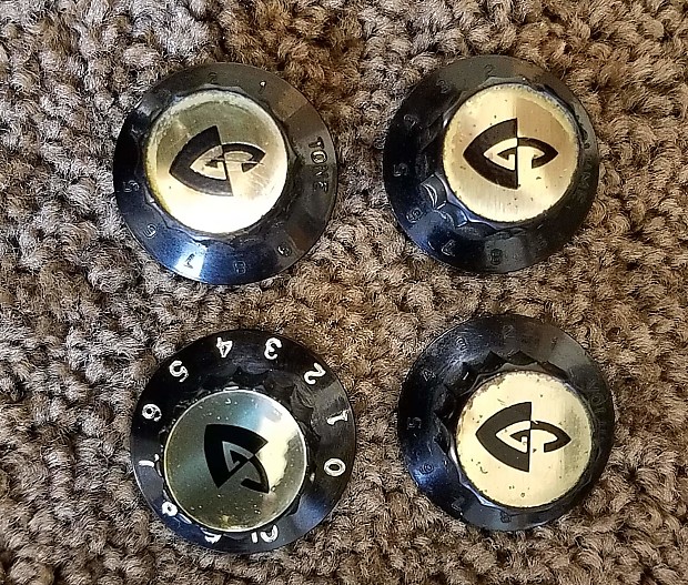 Set of 4 Guild Knobs | Reverb