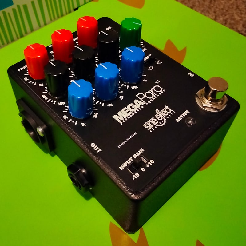 CUSTOM MegaPara - parametric EQ pedal with balanced XLR | Reverb