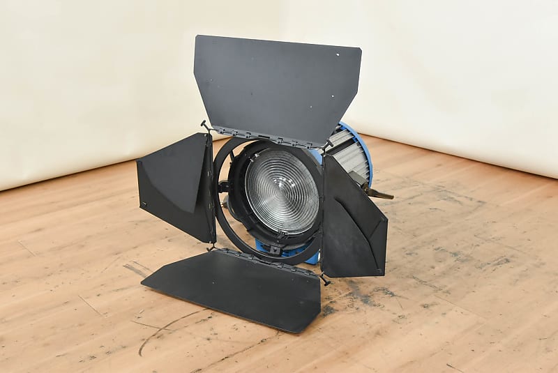ARRI Studio 5000 Tungsten Fresnel Spotlight (church owned) | Reverb