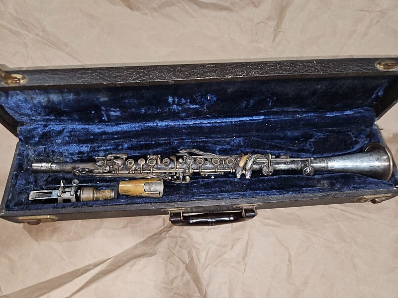 Loveri Silver-Plated Metal Clarinet, USA, Good Condition | Reverb