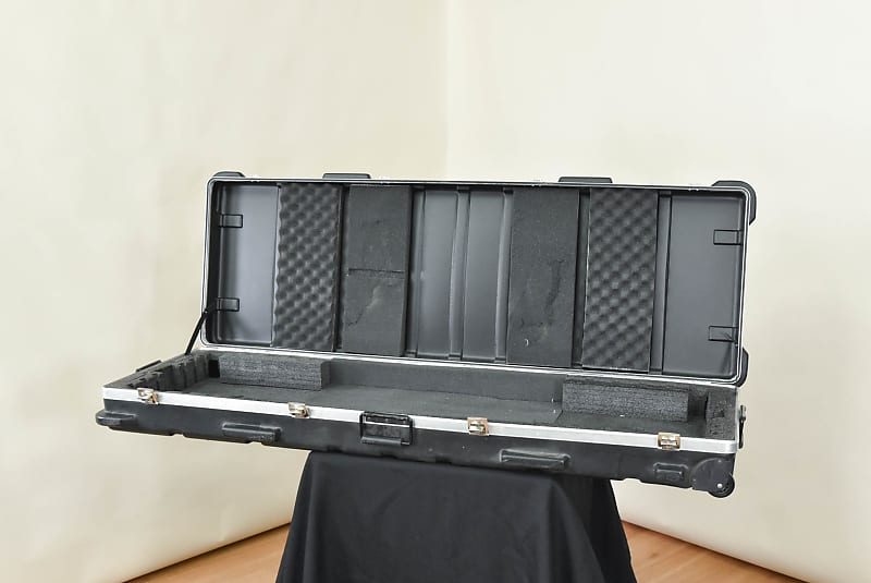SKB 1SKB-5817W ATA Slimline 88-Note Keyboard Case with Wheels | Reverb