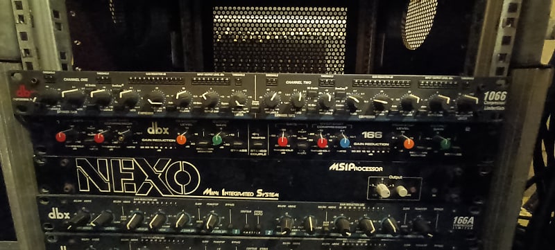 dbx 1066 Dual-Channel Compressor / Limiter / Gate | Reverb
