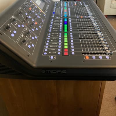 Midas M32 Live Digital Mixer **Mint Condition** - Original | Reverb UK