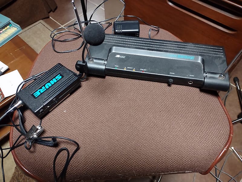 Shure WH20 wireless headset mic and T1 transmitter and T4V | Reverb