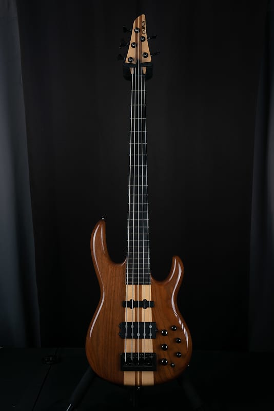 Carvin LB-75p 5-string bass with bridge piezo pickup and | Reverb