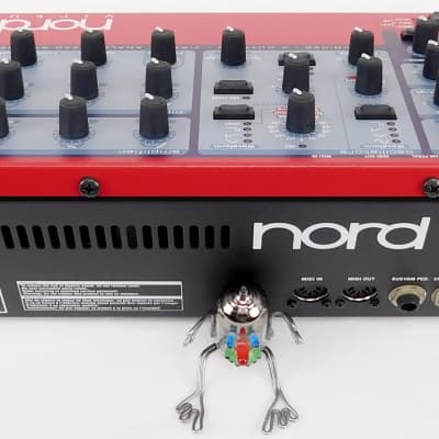 Clavia Nord Rack 2X Synthesizer Rack 20-Voice + Neuwertig | Reverb UK