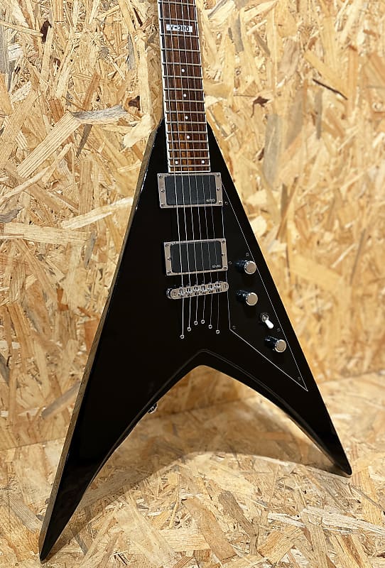 Pre Owned ESP LTD V300 - Black Inc. Case | Reverb