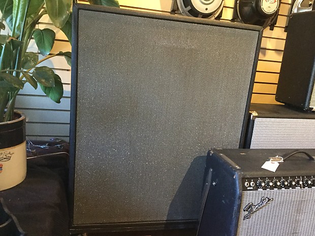 Traynor YN-412 4x12 Guitar Cab | Reverb