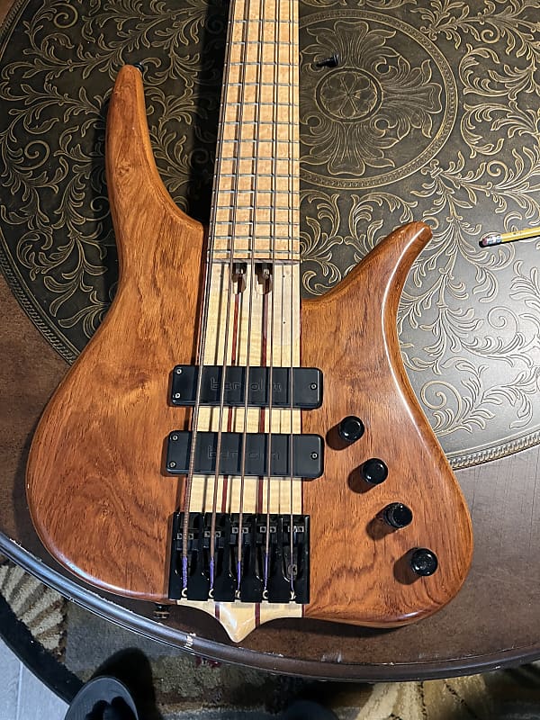 Surine Quest 5 - Chestnut/Natural | Reverb