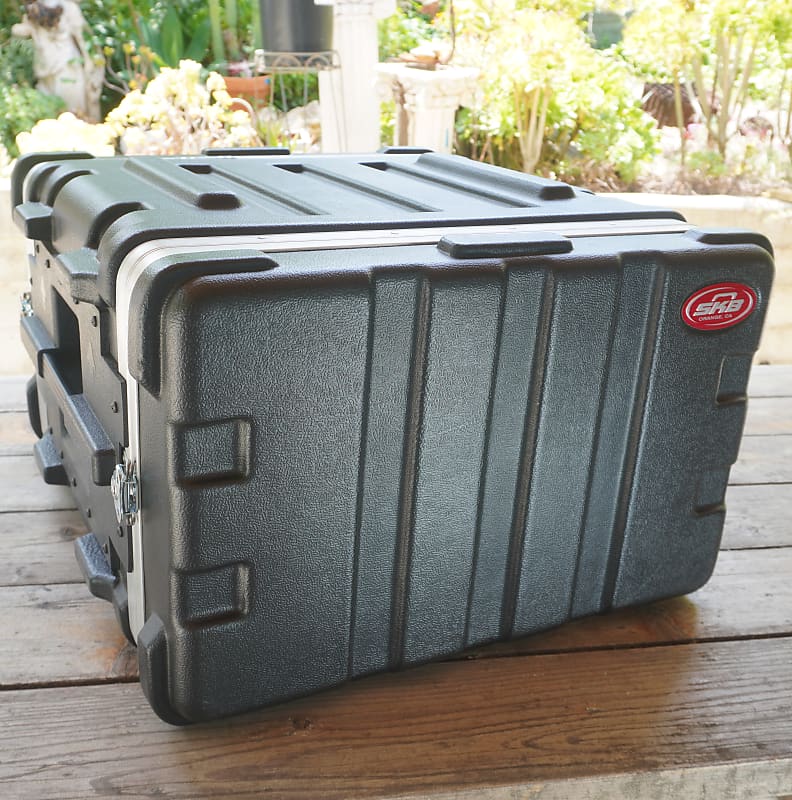 SKB 1SKB19-6U Lightweight 6U Rack Case | Reverb