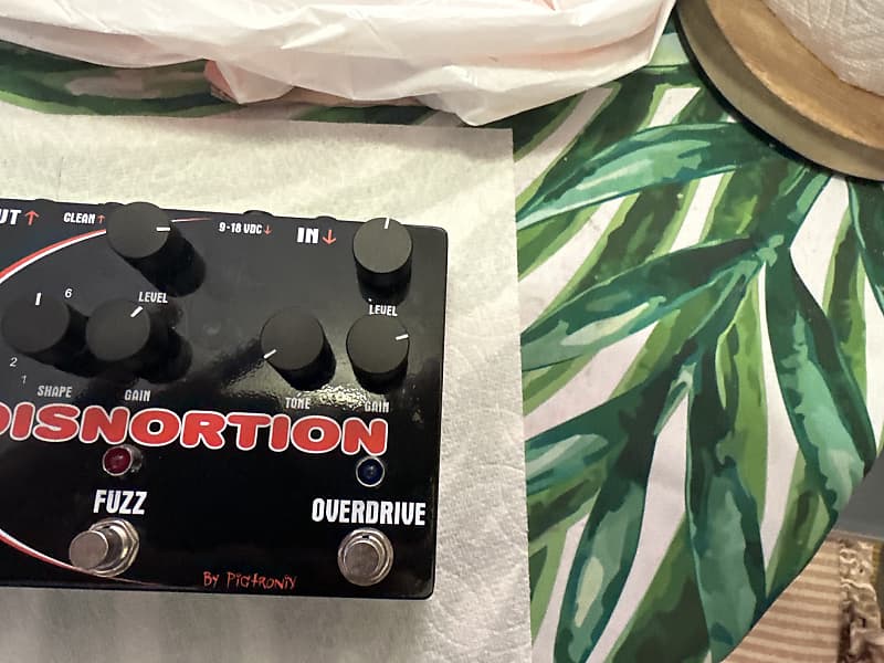 Pigtronix DISNORTION OFO Fuzz Octavia Overdrive 2010S - Black | Reverb