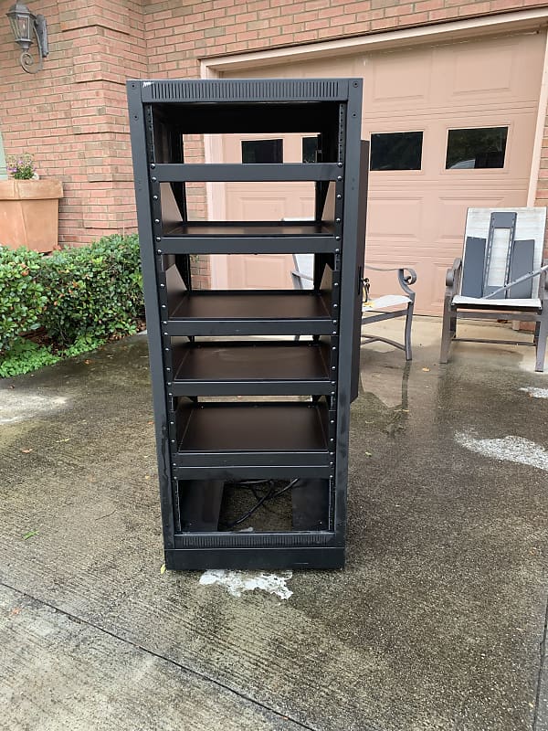 Middle Atlantic ERK 2725 Rack Gear Enclosure Fully Loaded | Reverb UK