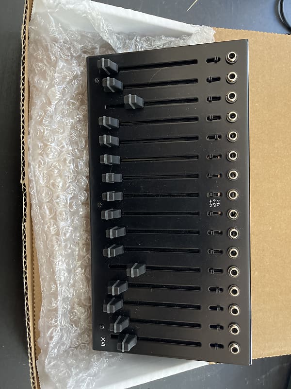 Michigan Synth Works XVI Desktop Faderbank Black | Reverb