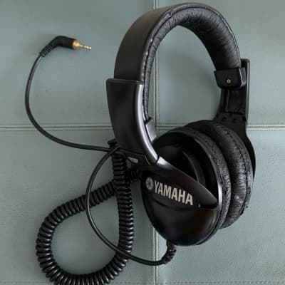 Yamaha Studio Headphones & 1/4'' Adapter Black | Reverb