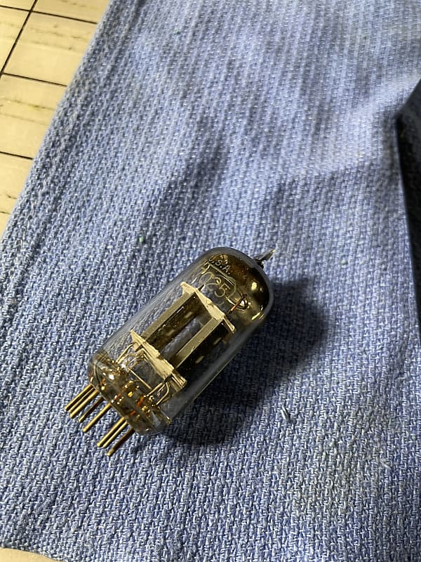 Vintage RCA made in USA 7025 preamp tube | Reverb