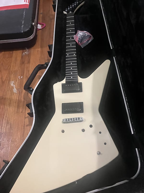 Explorer 84 | Reverb