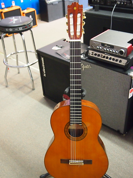 NICE Vintage 1970's Yamaha G-235 Classical Guitar | Reverb