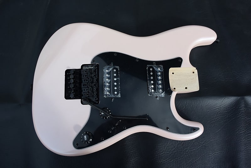 Fender 2022 Squire Contemporary Strat, Loaded | Reverb